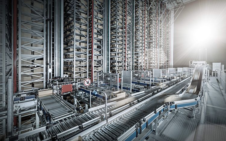 Automated pallet warehouse